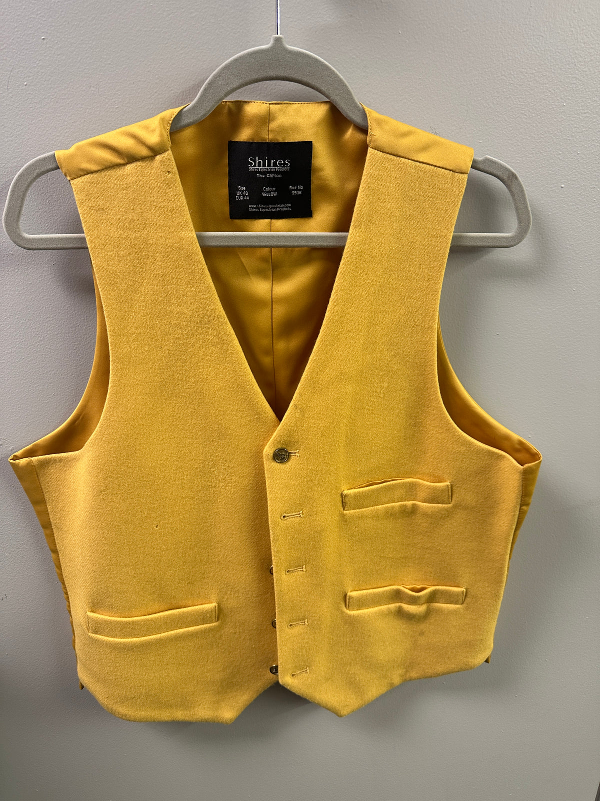 40 Shires Mens Canary Hunting Vest – Jeffrey's Horse and Hounds, LLC